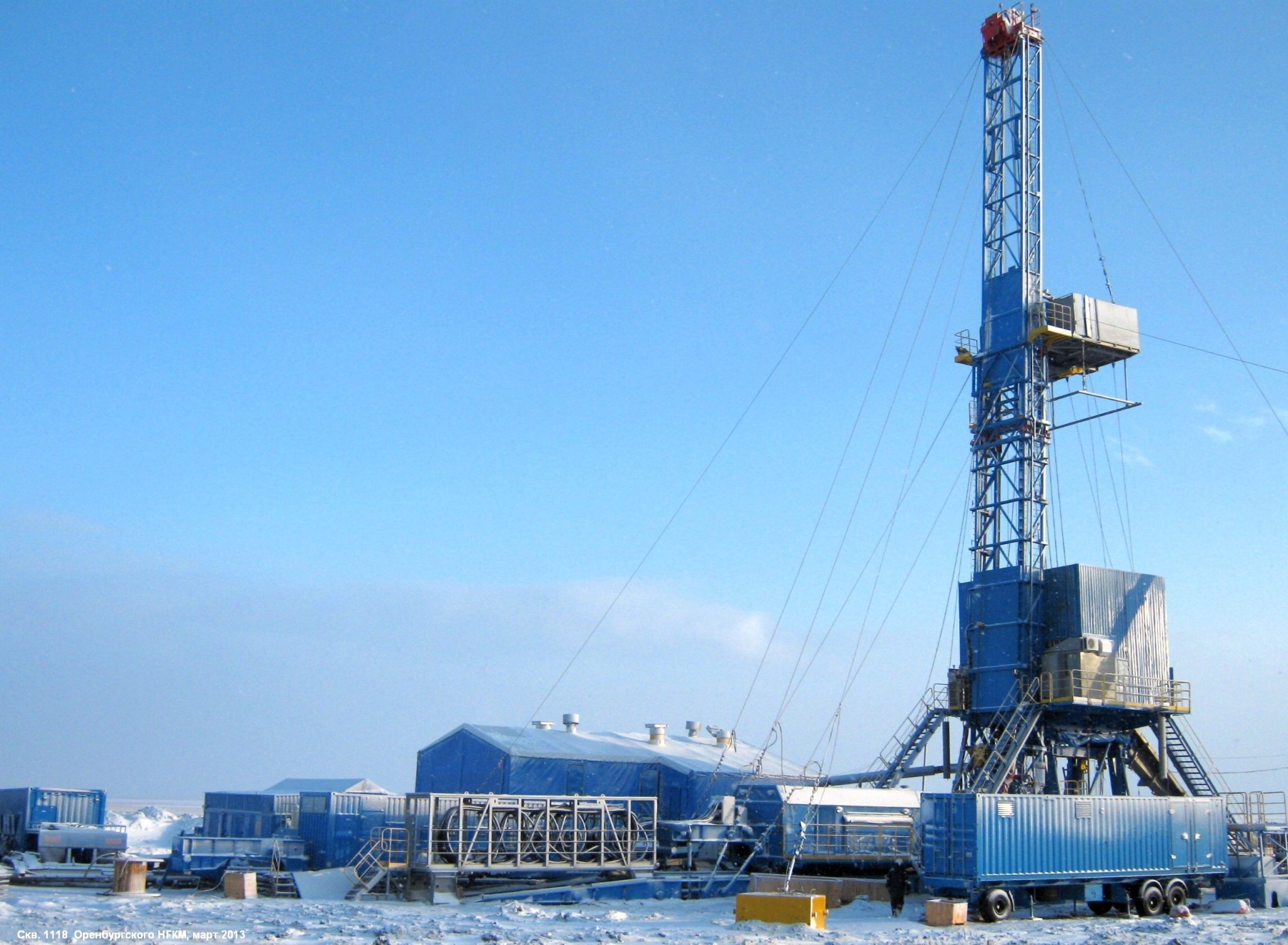 Mobile drilling rigs